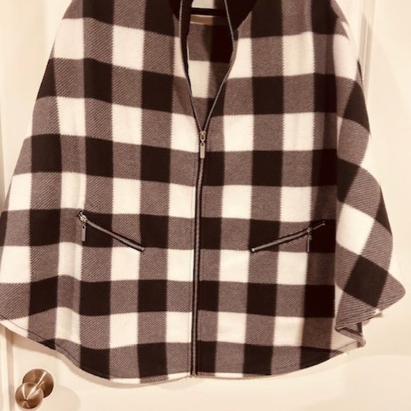 Le Moda | Jackets & Coats | Le Moda Poncho Jacket Large | Poshmark